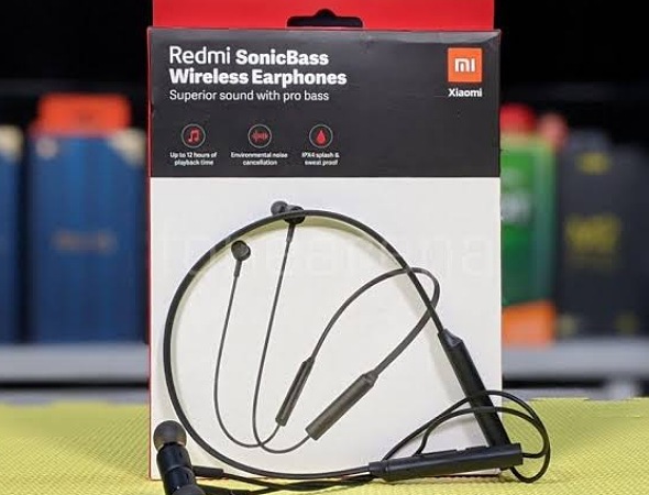 REDMI SonicBass Neckband Bluetooth Headset (Black, In the Ear) - Moment ...